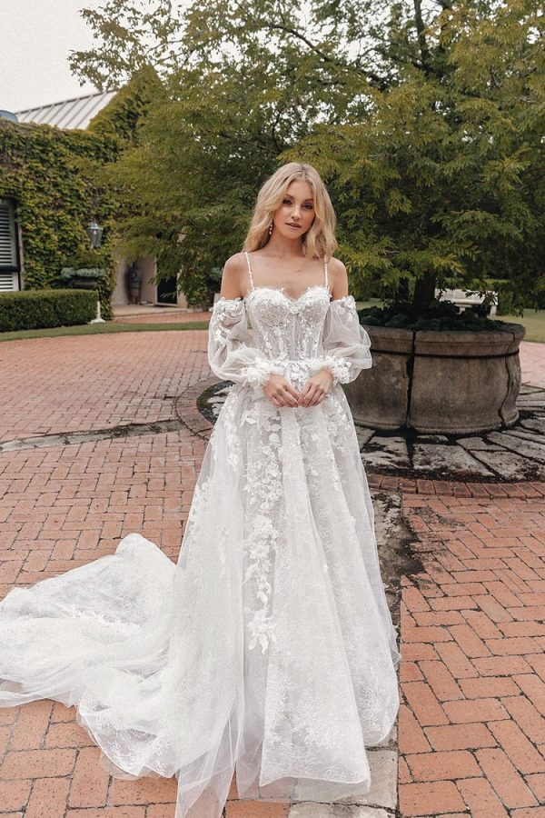 La Premiere Bridal Wedding Dresses & Bridal Gowns - The Wedding Factor