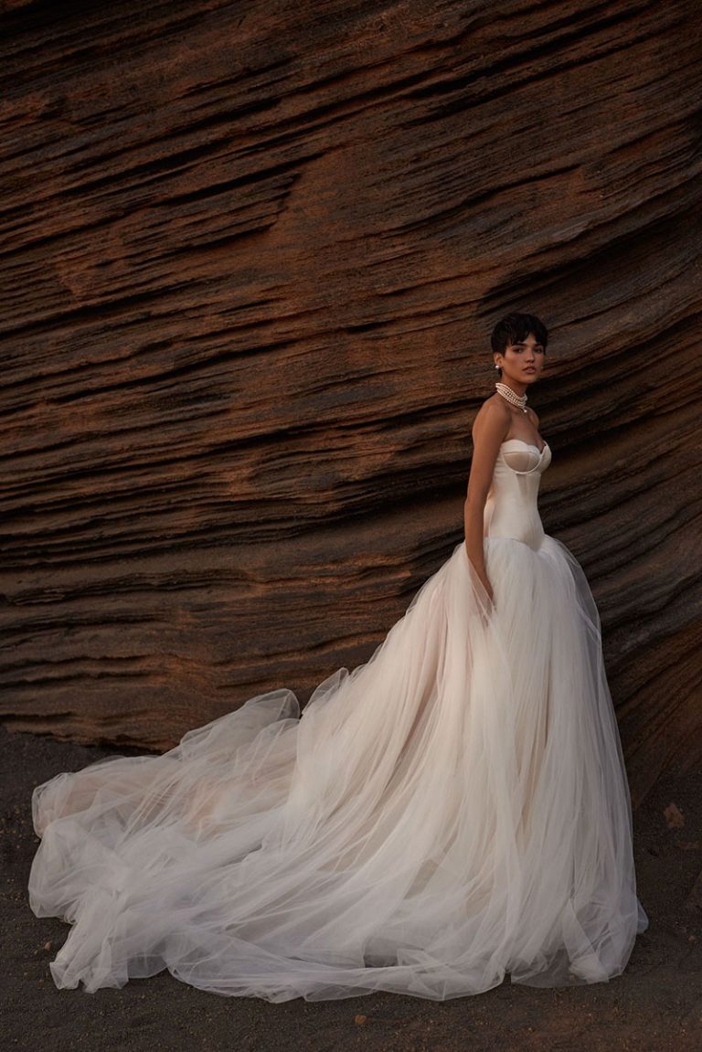 Milla Nova Lumiere Wedding Dress / Bridal Gown - The Wedding Factor